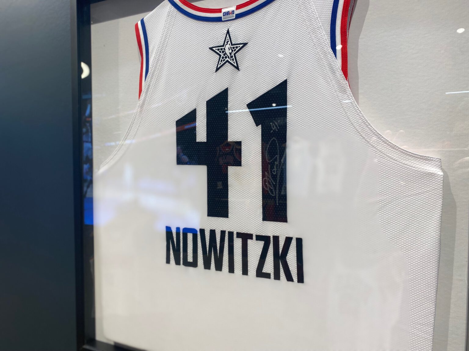 Identifying Genuine Sports Memorabilia COA - The Guide to invest in ...